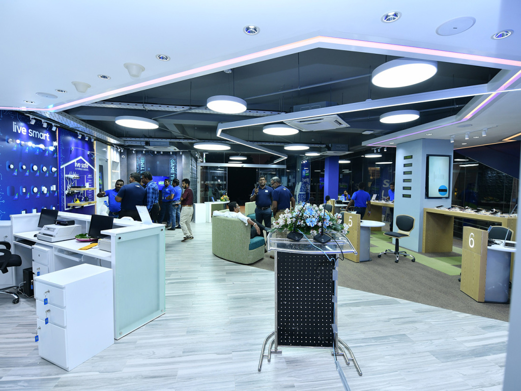 SLTMobitel Head Office – Contact Info & Services Overview